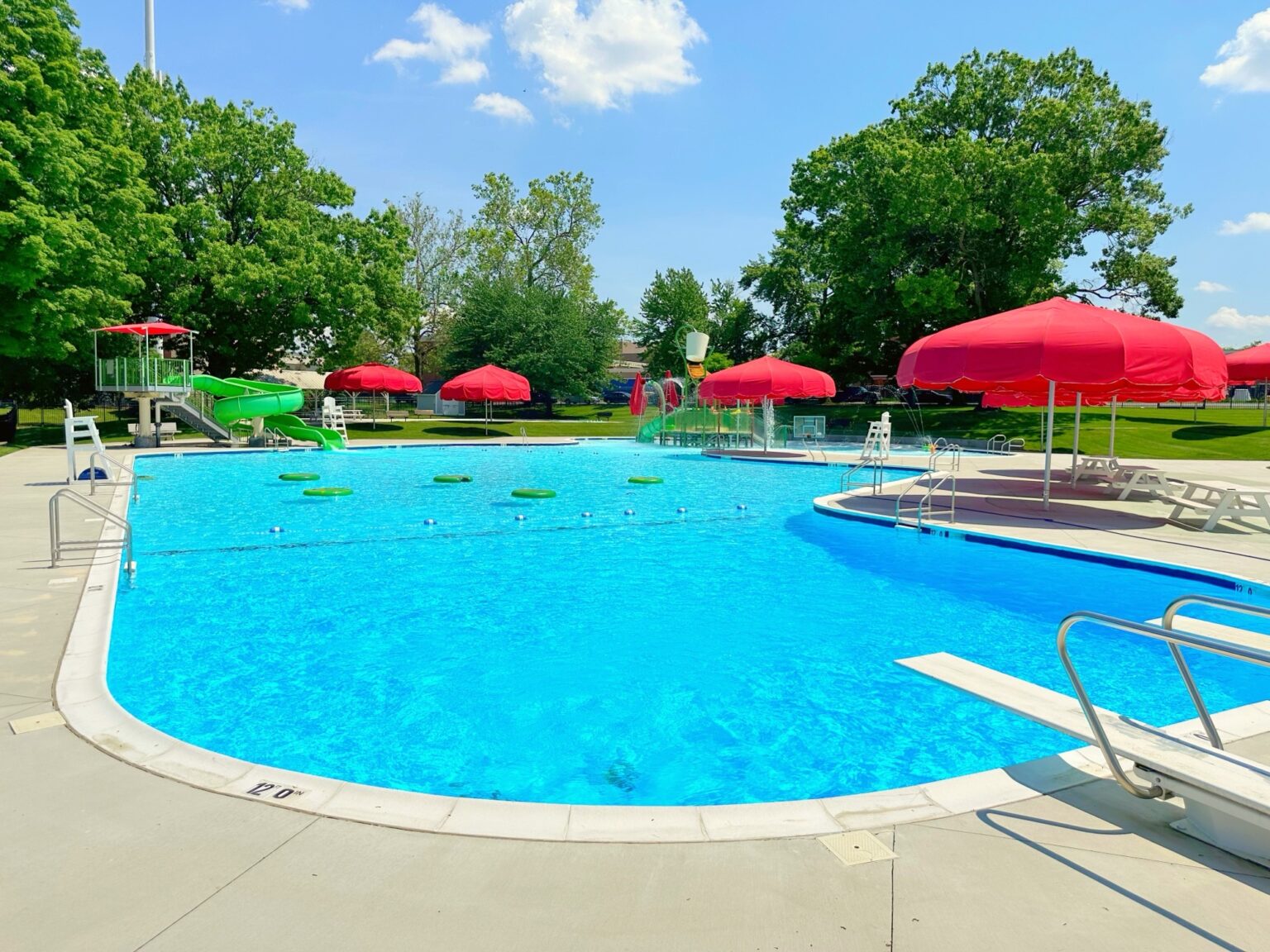 Indoor & Outdoor Pools – Lititz Rec