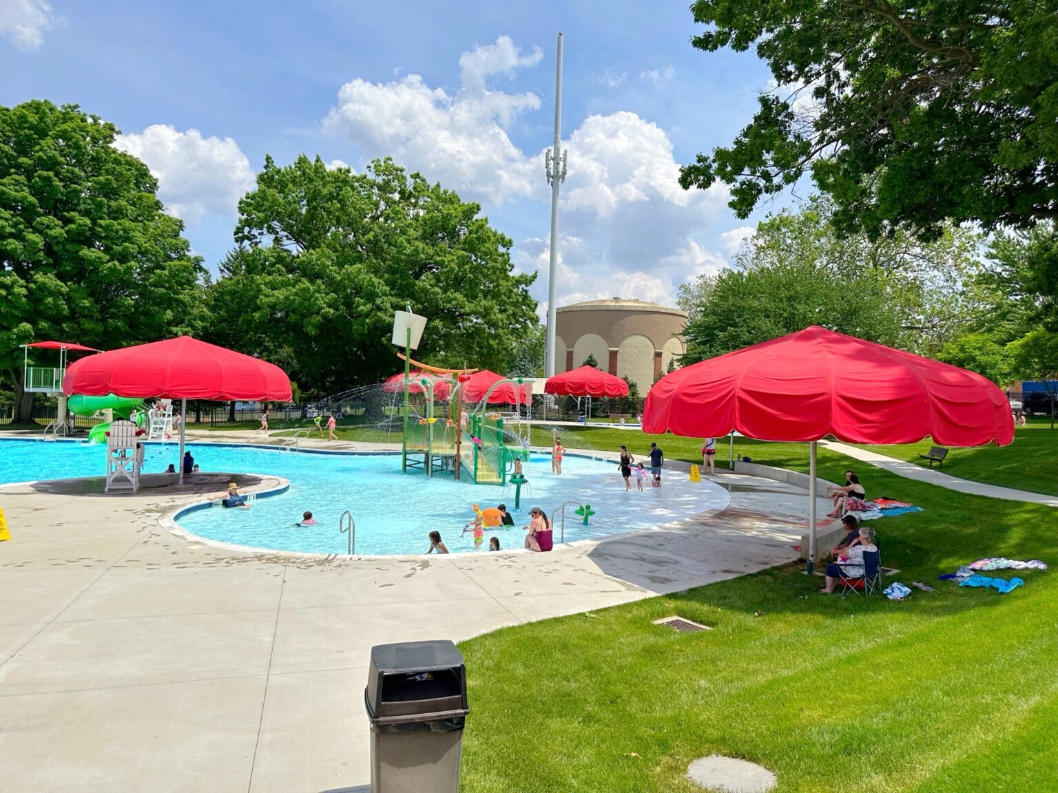 Indoor & Outdoor Pools – Lititz Rec